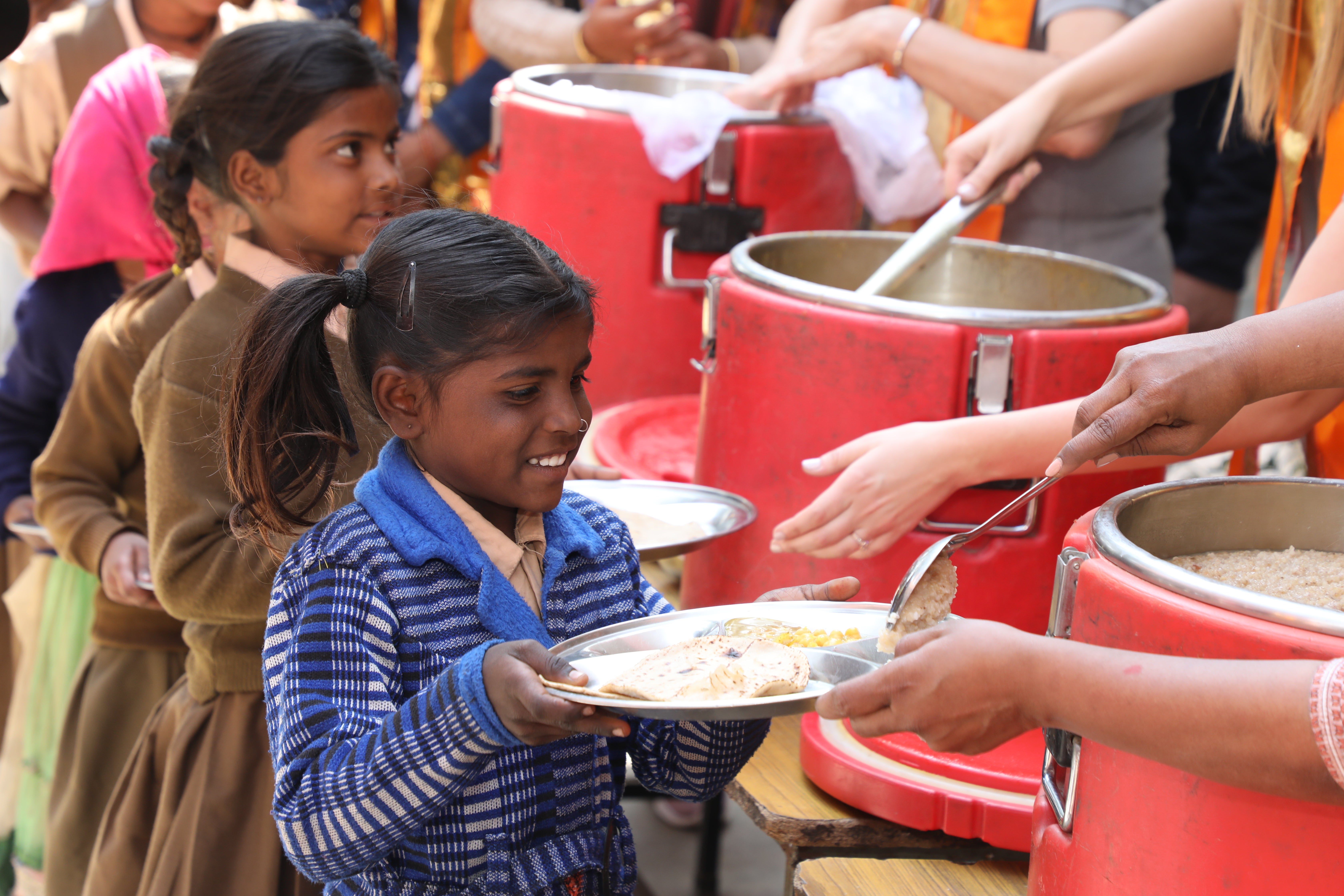 Childhood Hunger Around the World | No Kid Hungry